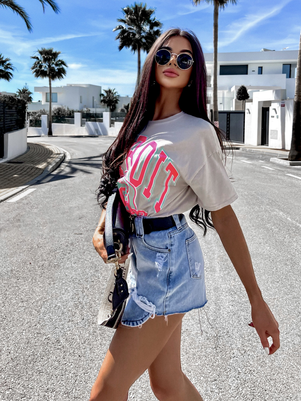 Béžové oversize tričko VIOLETTE | Erika Fashion