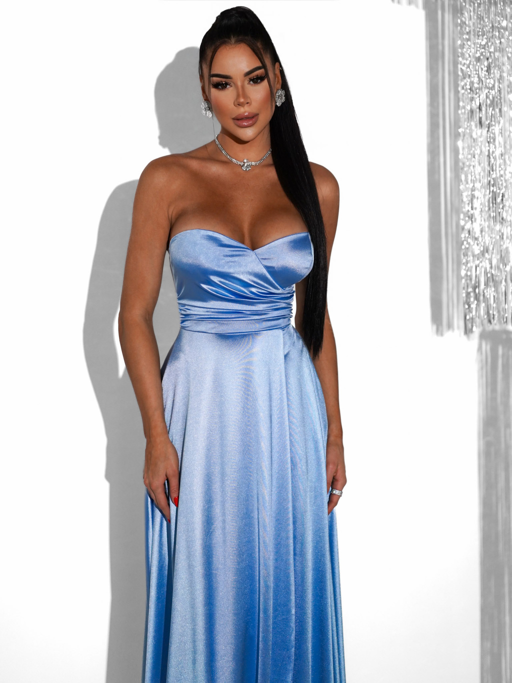 Svetlomodré saténové spoločenské šaty SYCHAEUS s korzetom | Erika Fashion