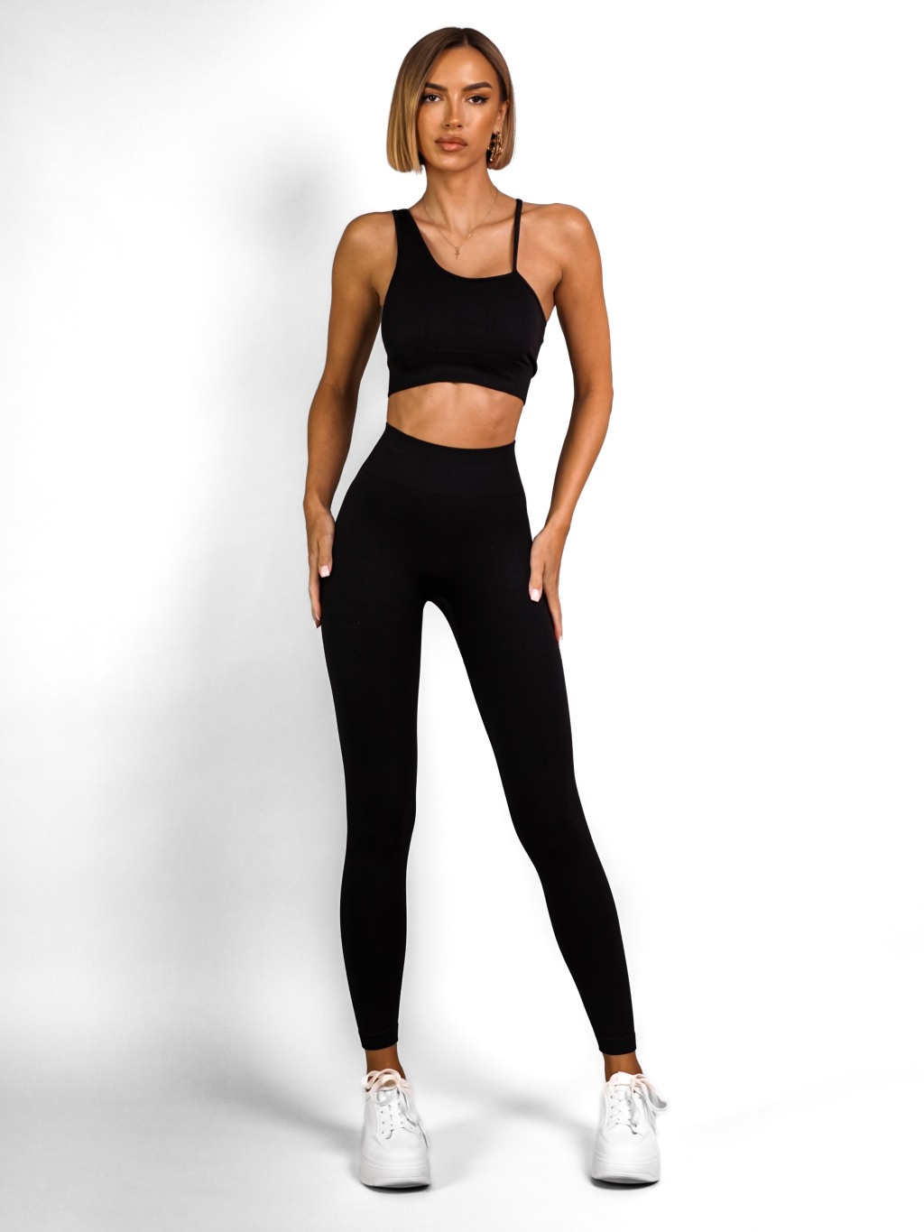 Čierny elastický športový komplet TENEBA | Erika Fashion